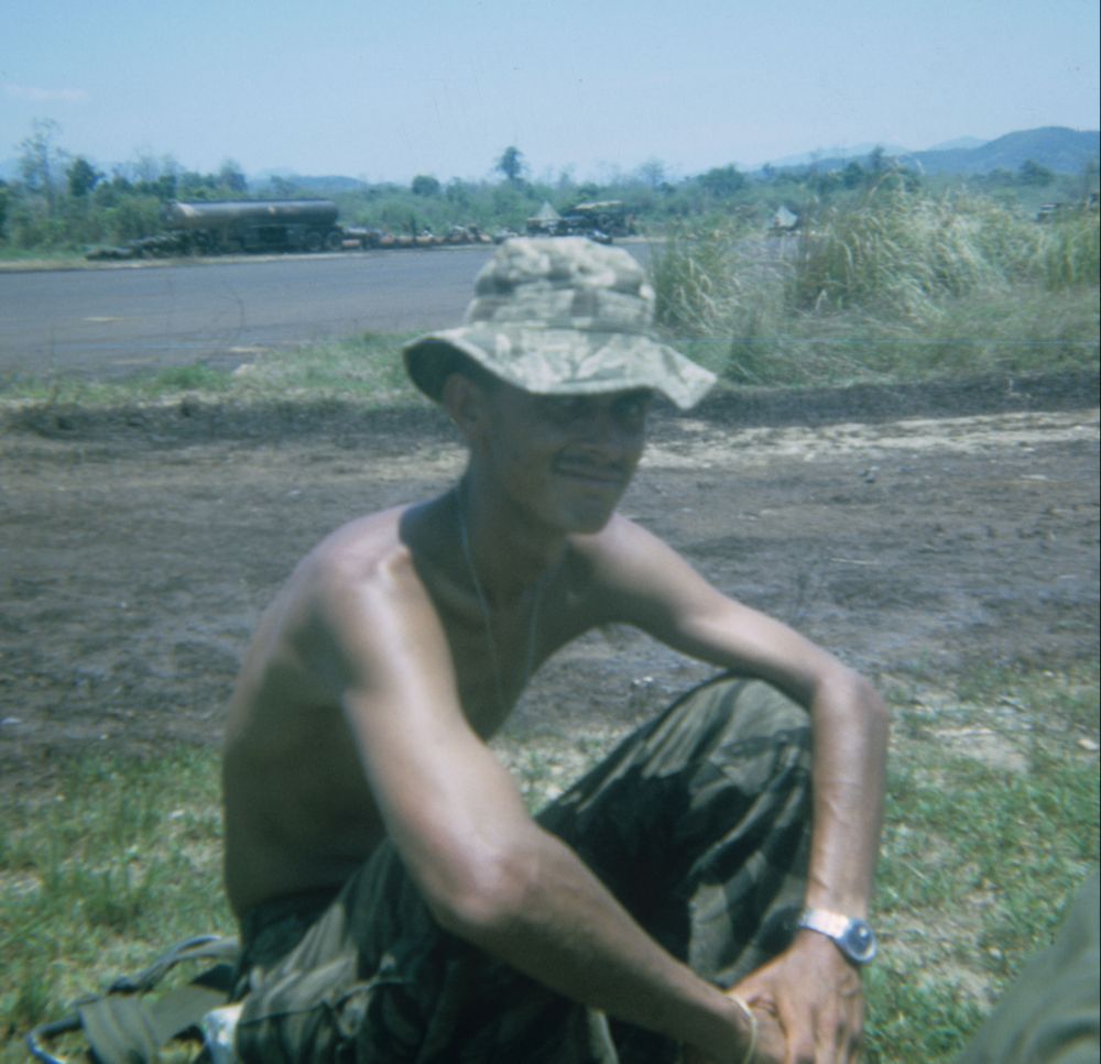 Hawk Recon 1967 – 327 Infantry Veterans